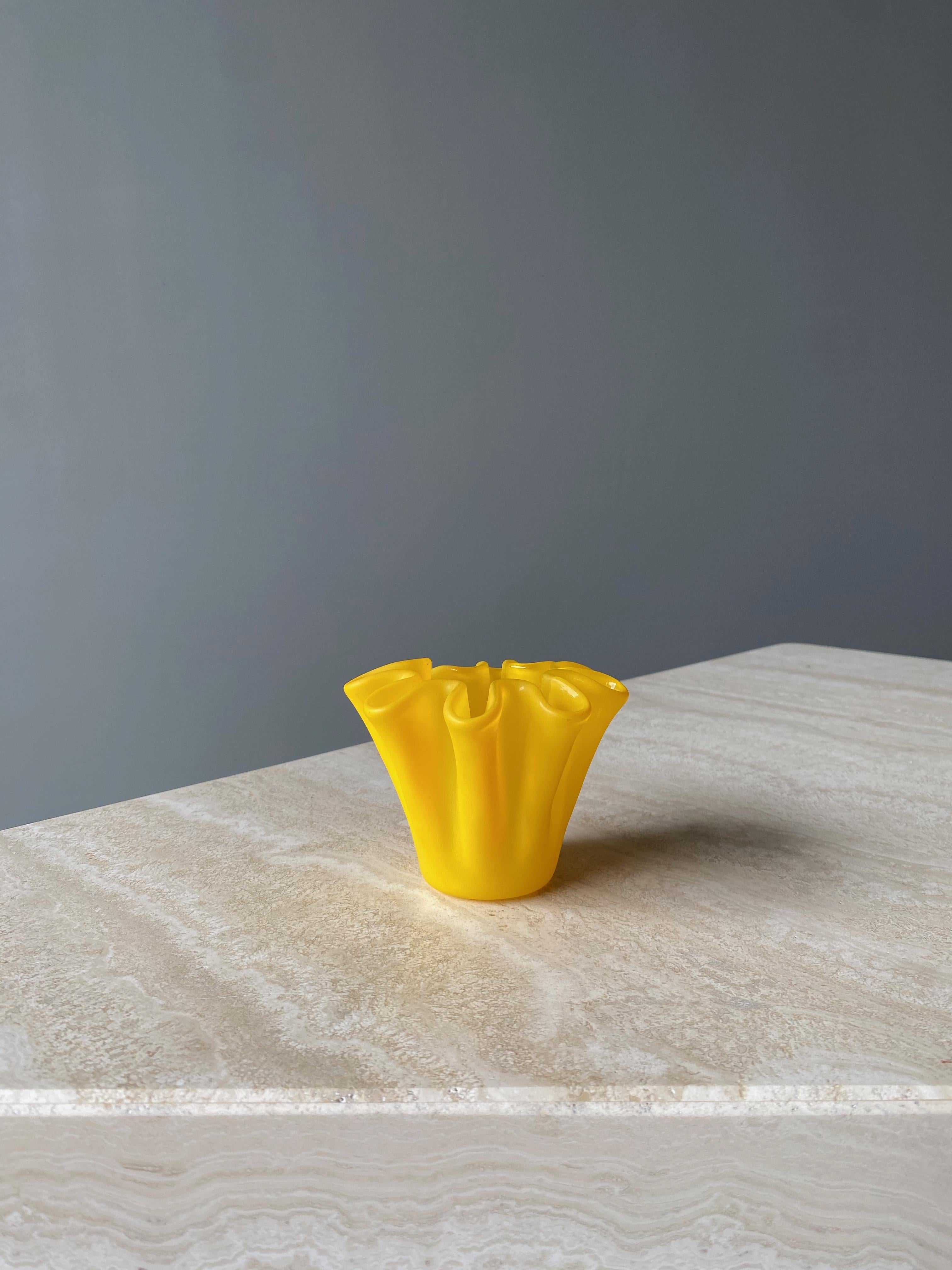 Muurla Folded Glass Handkerchief Vase, Finland, 1970s For Sale at 1stDibs