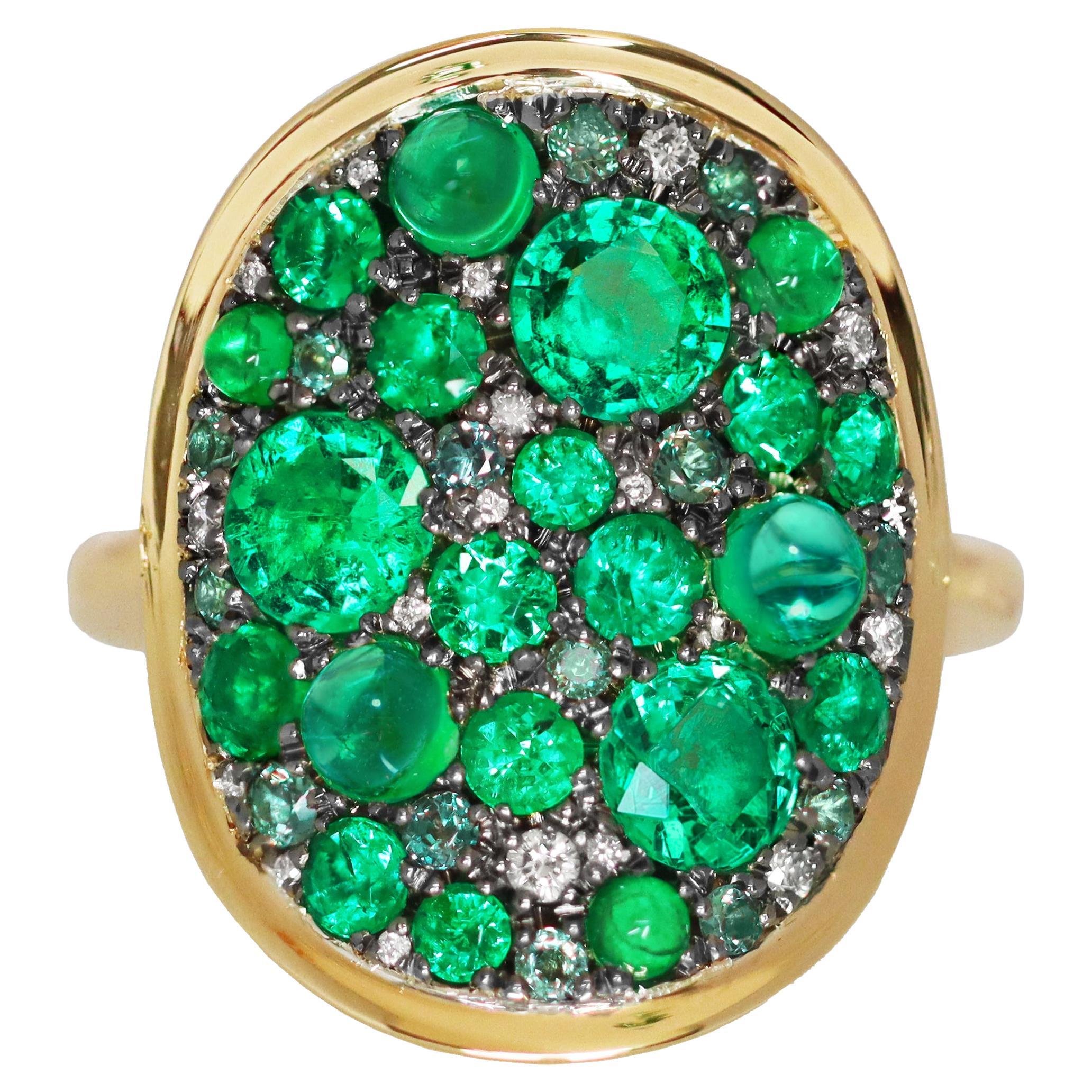 Fancy Pink To Green Diamond Gradient Mosaic Pavé Ring For Sale at 1stDibs