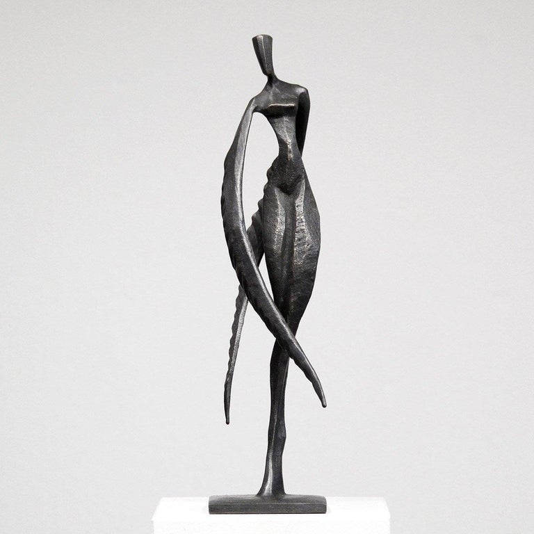 Nando Kallweit - Frieda – Emilia by Nando Kallweit. Bronze Sculpture ...