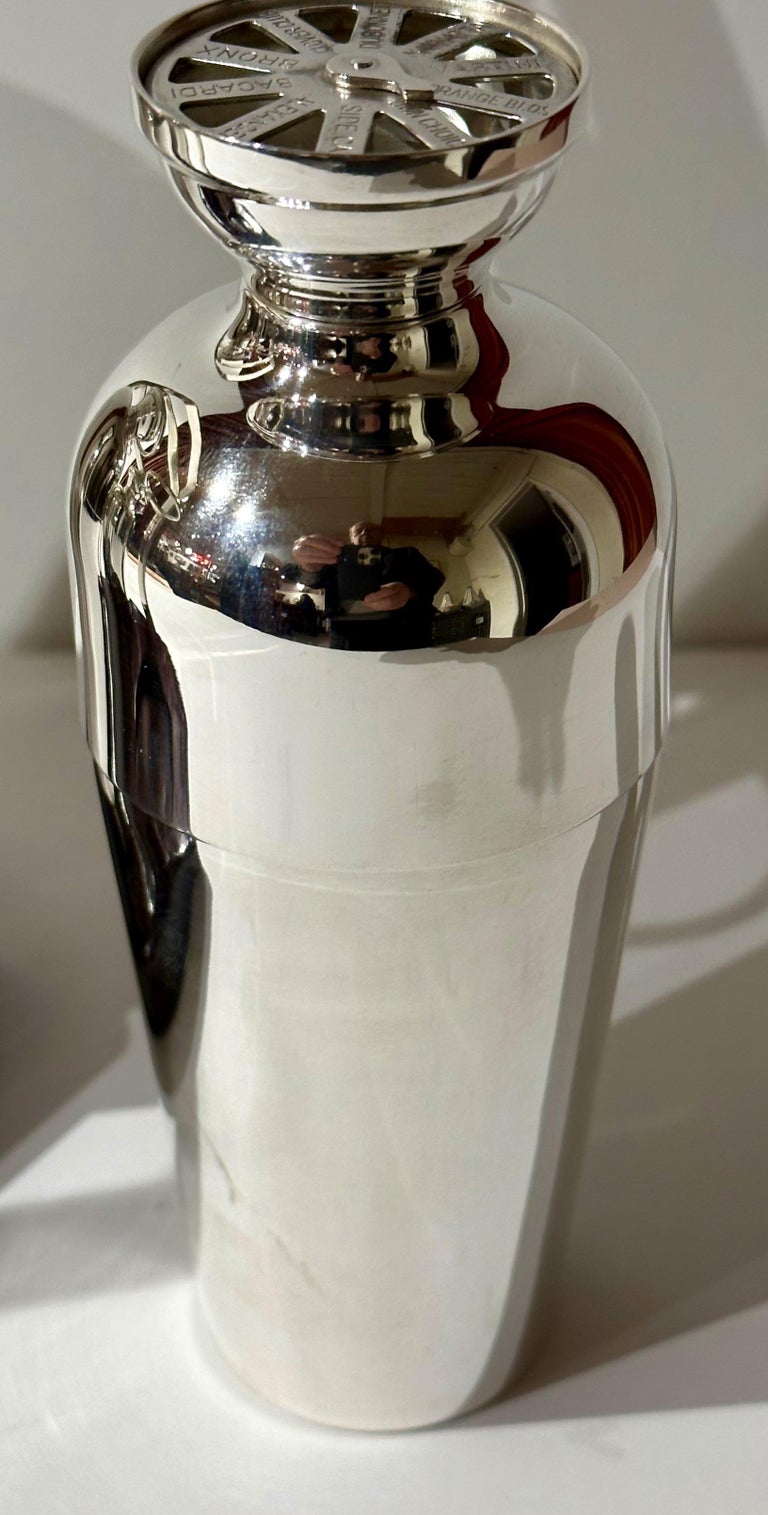 Napier 4 Cocktail Shakers Silver-Plated Five Piece Wood Caddy For Sale ...