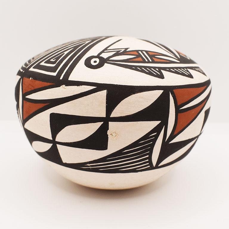 Native American Acoma Pottery Seed Pot - New Mexico For Sale at 1stDibs