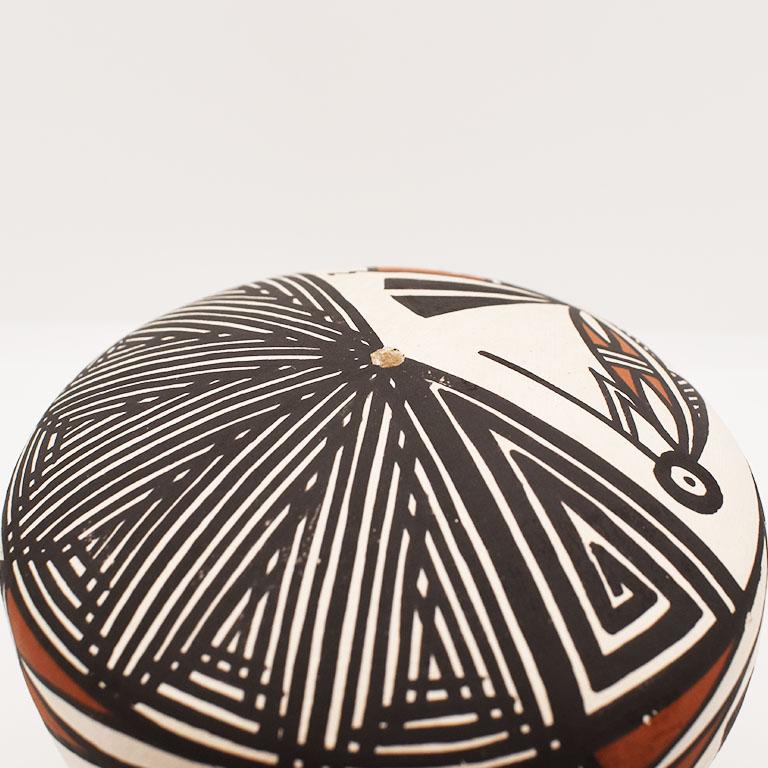 Native American Acoma Pottery Seed Pot - New Mexico For Sale at 1stDibs
