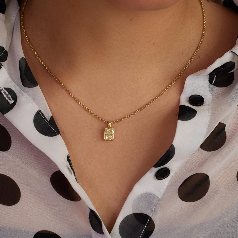 Natural 1.92ct Fancy Yellow Radiant Cut Diamond Solitaire 18K G Pendant ...