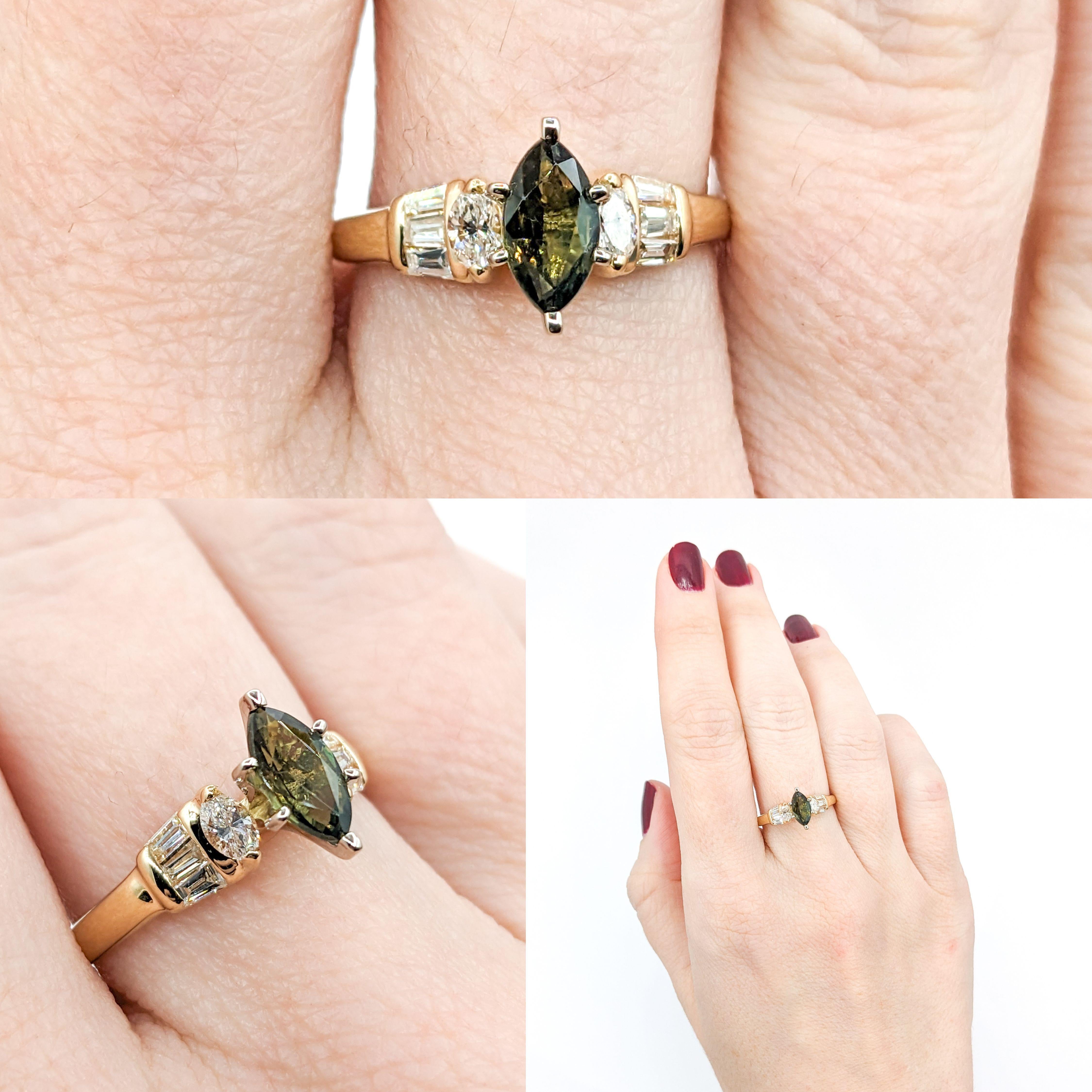 Natural .77ct Alexandrite and Diamond Ring Yellow Gold For Sale at 1stDibs