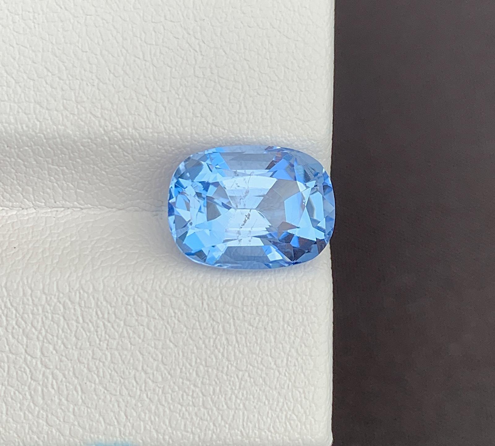 Natural Aquamarine Beryl Gemstone: 4.50 CT Cushion Cut For Sale at 1stDibs