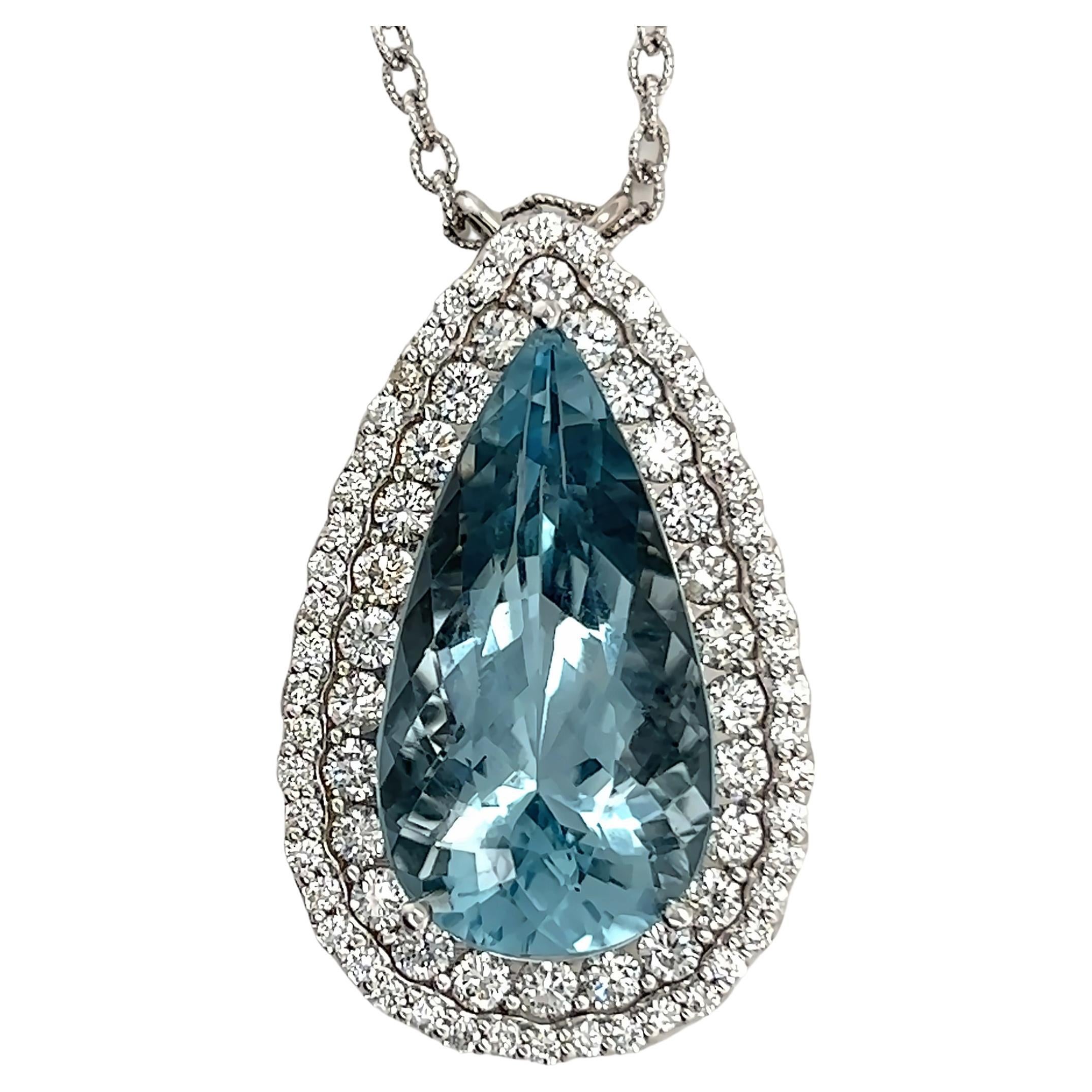 Aquamarine Gold Pendant with Chain For Sale at 1stDibs