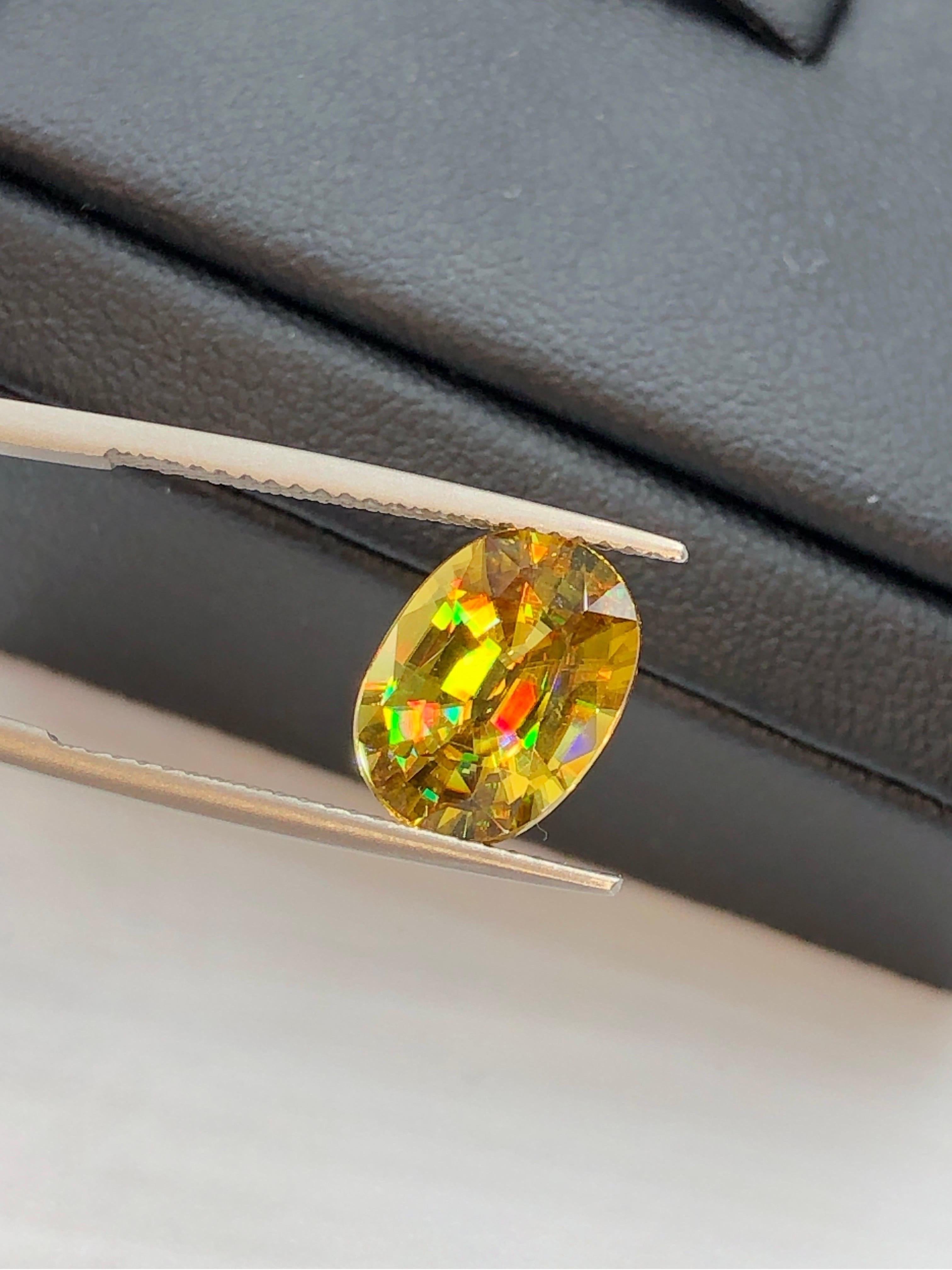 Natural Beautiful Sphene 4.13 ct vvs Cushion For Sale at 1stDibs