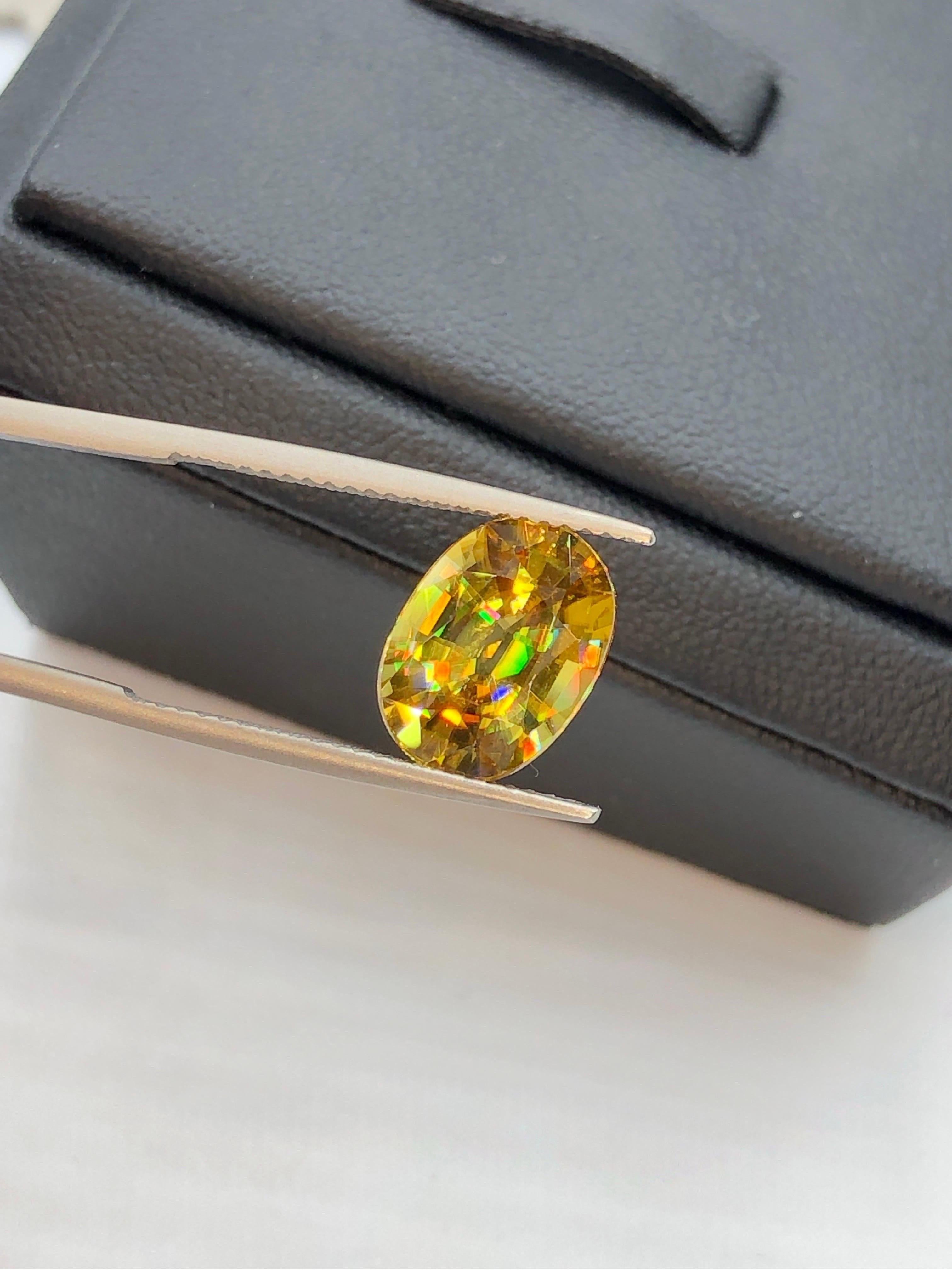 Natural Beautiful Sphene 4.13 ct vvs Cushion For Sale at 1stDibs