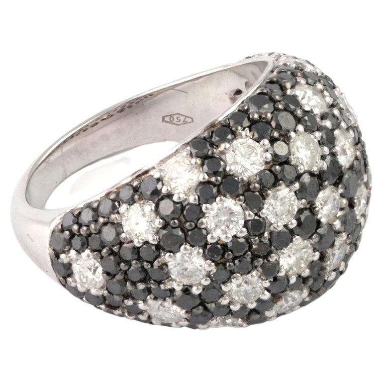 Natural Black Diamond and White Dismonds Ring 4.73 Carats in 18k Goldi ...