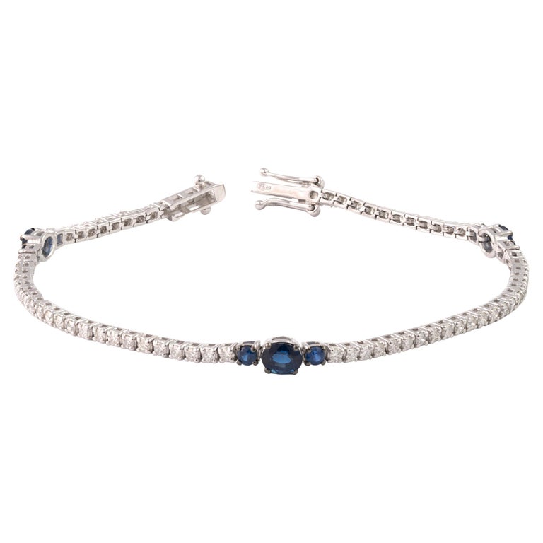 Natural Blue Sapphire 1.67 Carats Tennis Bracelet 1.47 Carats Diamond 18k Gold For Sale at 1stDibs