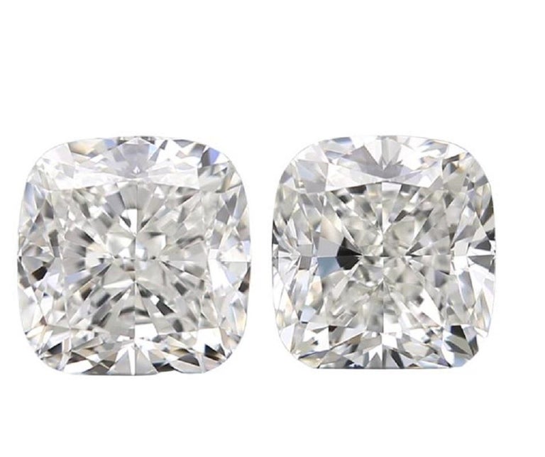 Natural Cushion Modified Brilliant Diamond in a 2.02 Carat G VS1, GIA Cert For Sale at 1stDibs