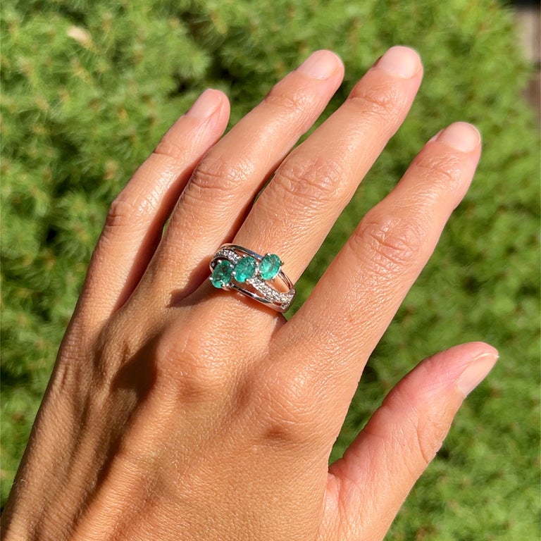 Natural Emerald and Diamond Split Shank Ring in 18K Gold For Sale at ...