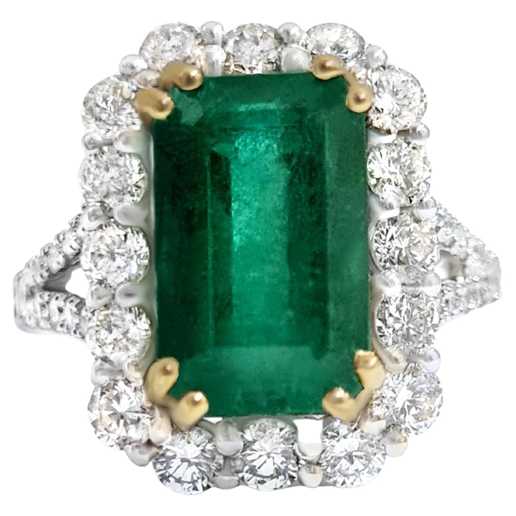 Natural Emerald Ring Round Diamond Halo 8.79 Carats 18K Gold For Sale ...