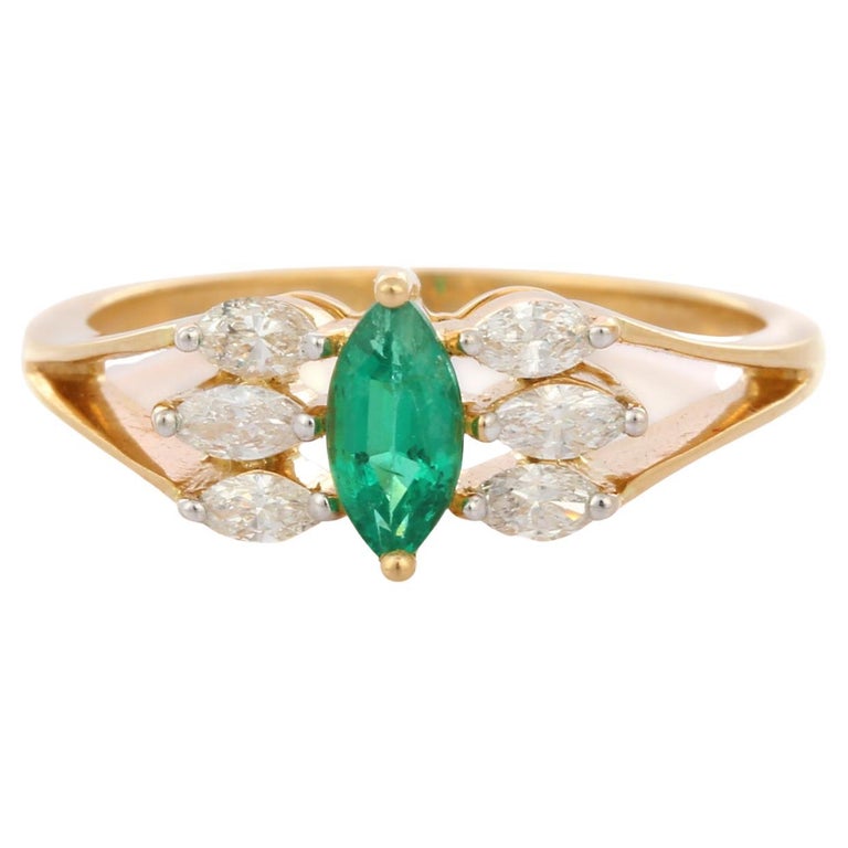 Customizable Startling Emerald and Diamond Designer Engagement Ring in ...