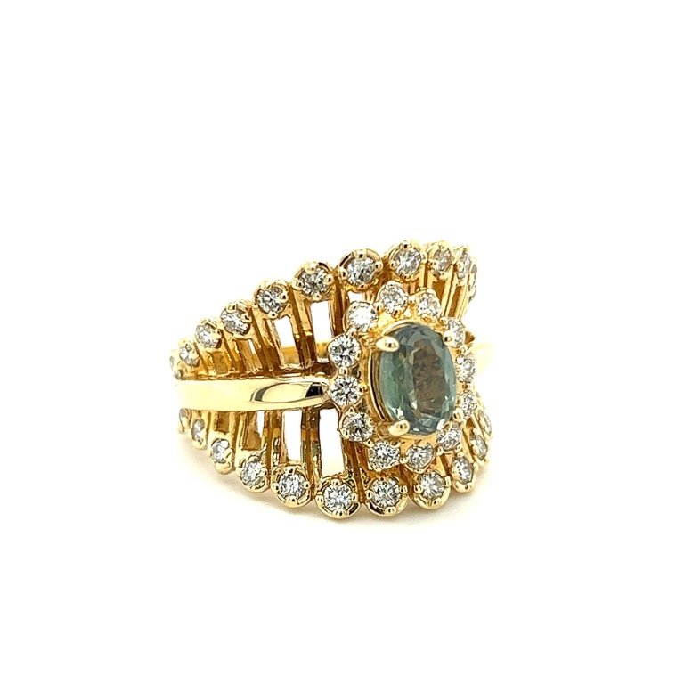 Natural Oval Alexandrite and Diamond Ring For Sale at 1stDibs