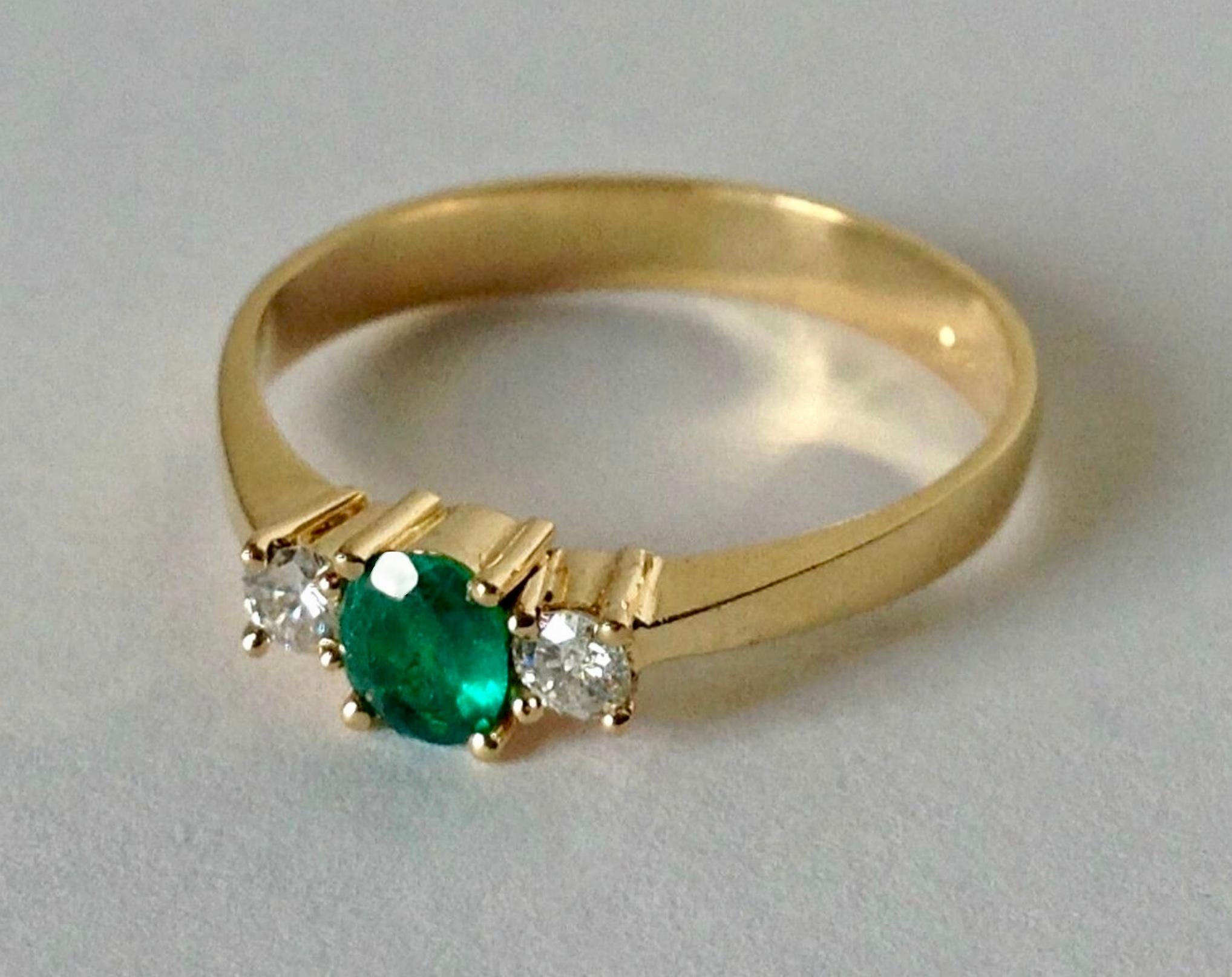 Natural Round Cut Emerald and Diamond Engagement Ring 18K at 1stDibs