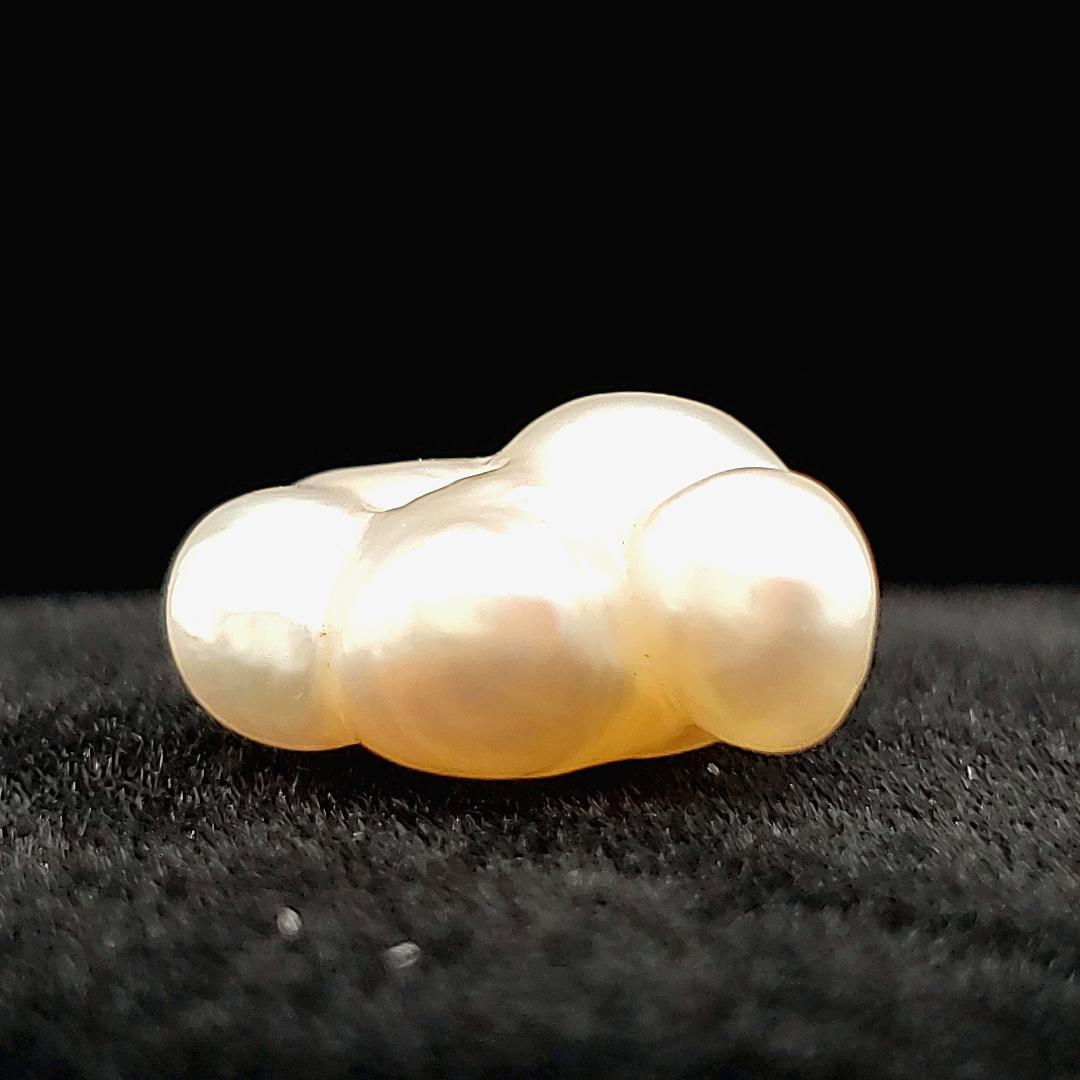 Natural Saltwater Basra Pearl with GIA Certificate For Sale at 1stDibs