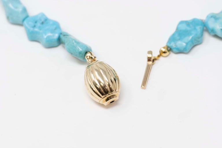 Natural Turquoise and 585 Gold Clasp Necklace For Sale at 1stDibs