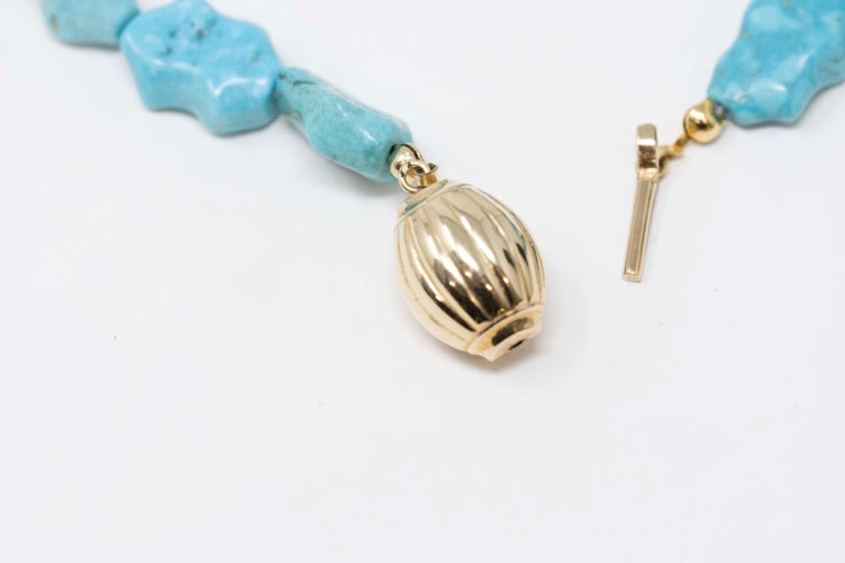 Natural Turquoise and 585 Gold Clasp Necklace For Sale at 1stDibs