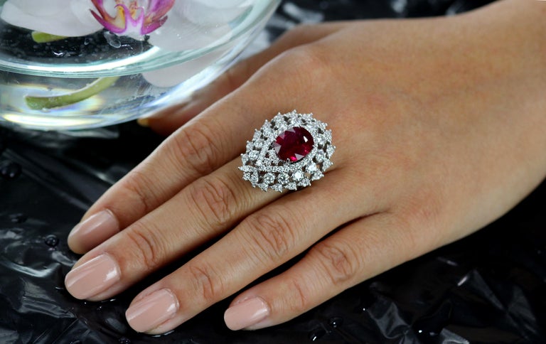 Certified Burmese/Myanmar Ruby Natural Unheated 4.6 ct, Pigeon Blood ...