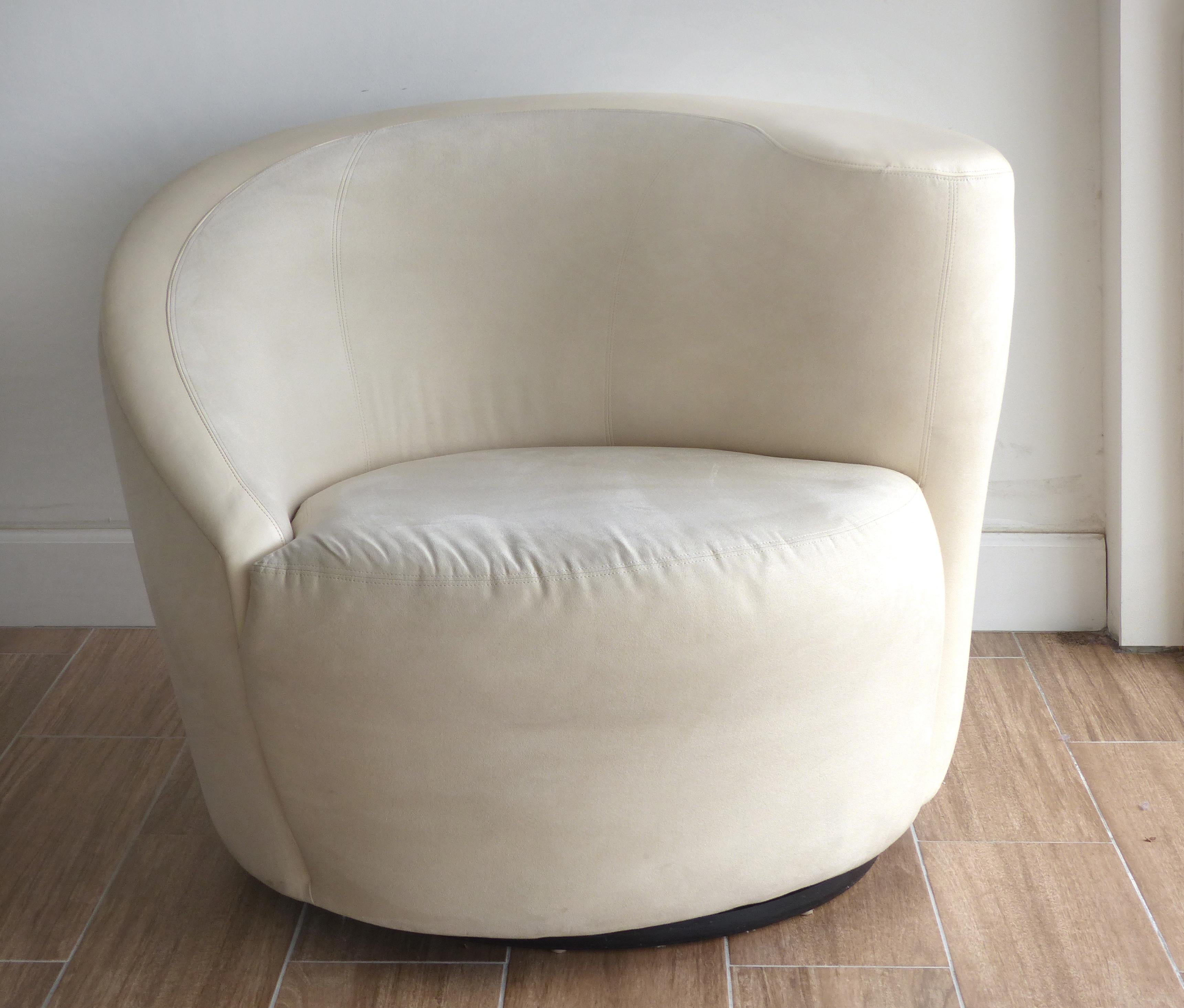 Vladimir Kagan Directional Nautilus Chair and Ottoman For Sale at ...