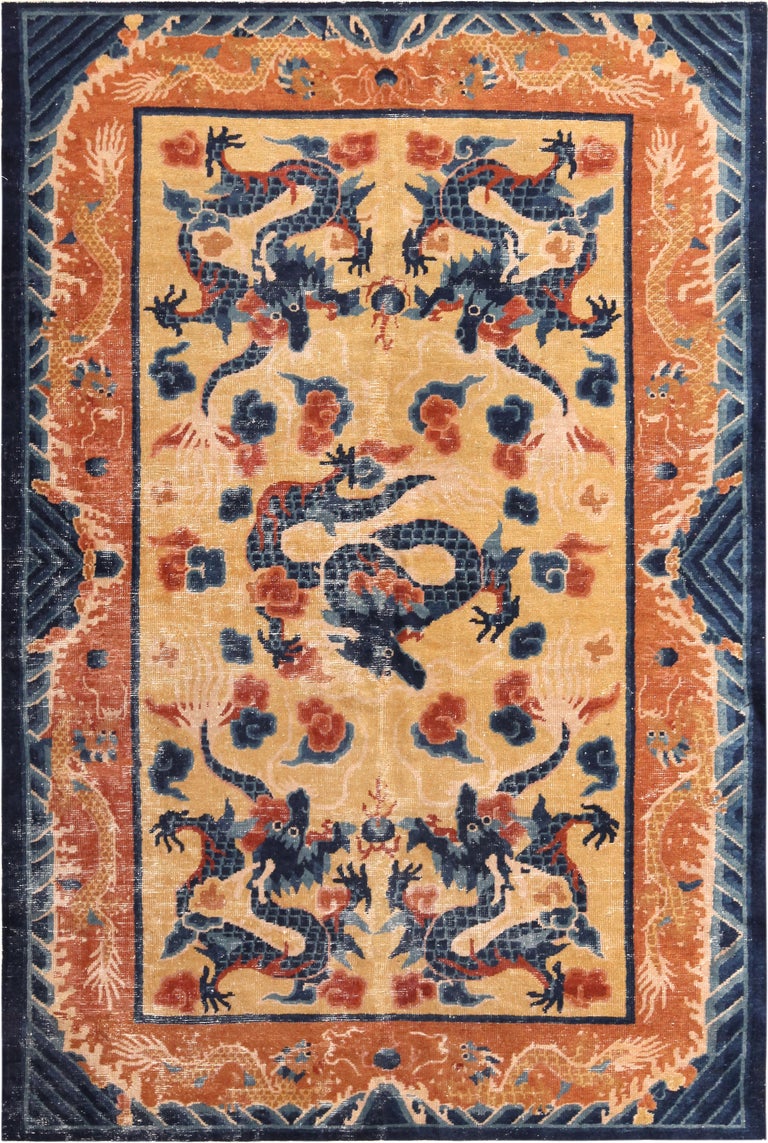 Nazmiyal Collection Antique Chinese Dragon Design Rug. 5 ft 3 in x 7 ft ...