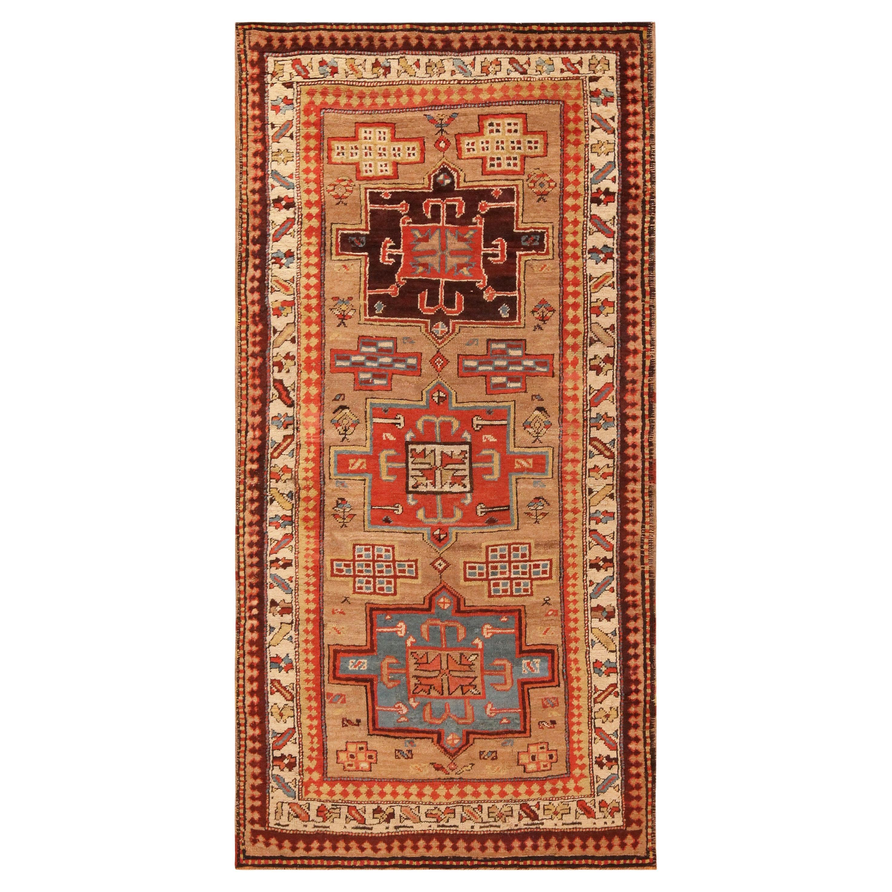 Nazmiyal Collection Antique Tehran Persian Rug. 4 ft 4 in x 5 ft 9 in ...