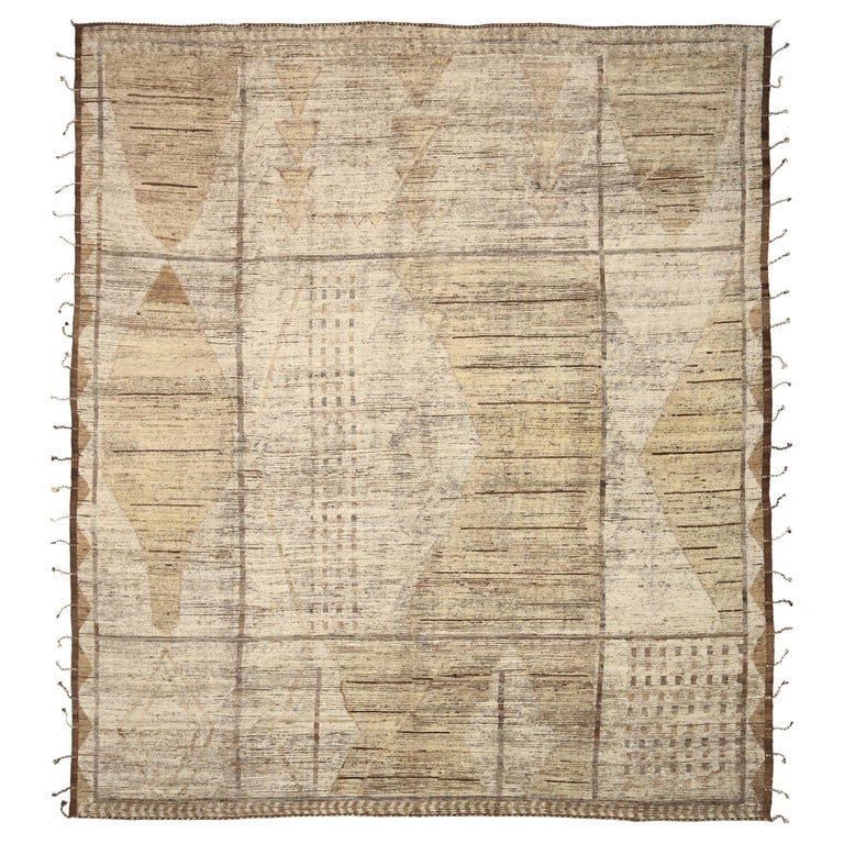 Nazmiyal Collection Geometric Modern Distressed Rug. 14 ft 3 in x 16 ft ...