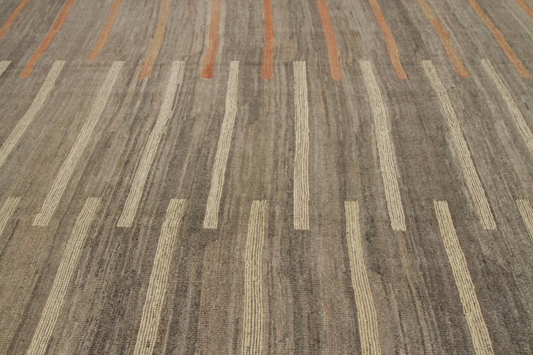 Nazmiyal Collection Geometric Modern Distressed Rug. 9 ft 10 in x 14 ft ...