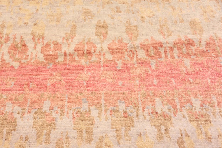 Nazmiyal Collection Salmon Color Modern Boutique Area Rug. 8 ft x 10 ft ...