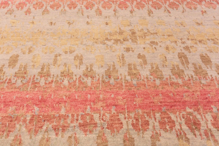 Nazmiyal Collection Salmon Color Modern Boutique Area Rug. 8 ft x 10 ft ...