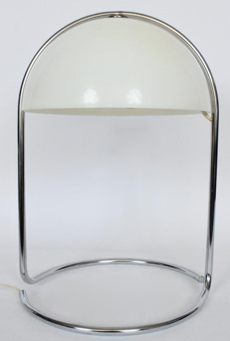 Neal Small Mushroom "Miri" Lamp with Dome Shade, 1970's For Sale at 1stDibs