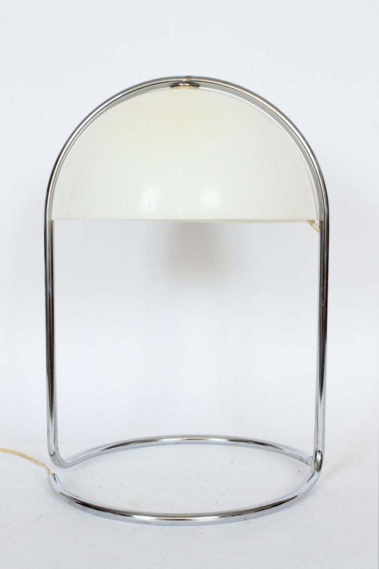 Neal Small Mushroom "Miri" Lamp with Dome Shade, 1970's For Sale at 1stDibs