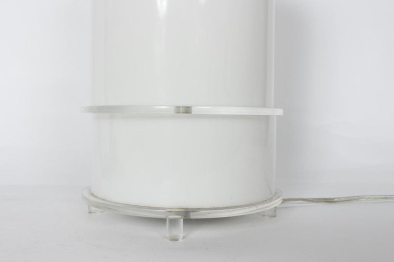 Neal Small Style White Lucite Table Lamp with Clear Lucite Detail ...