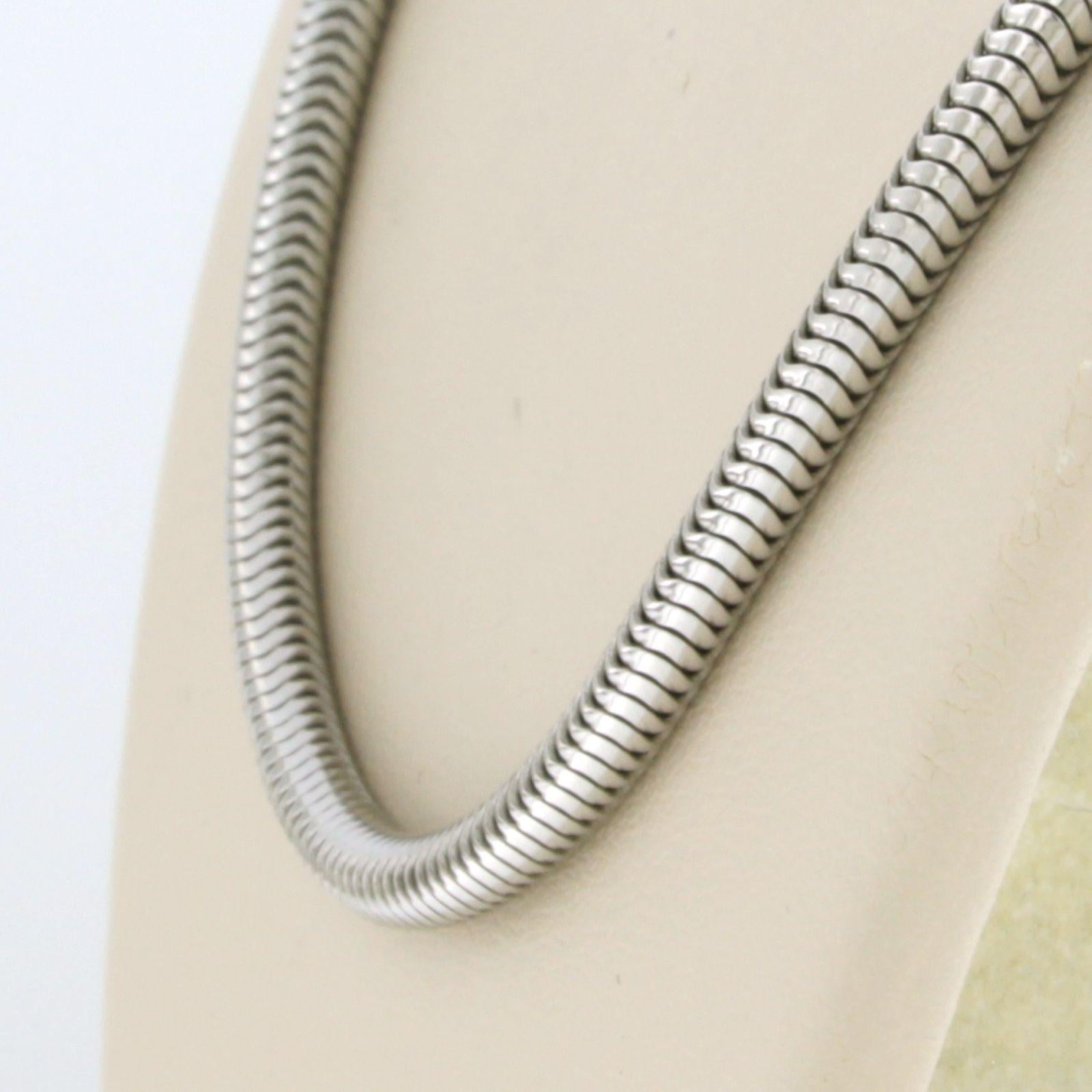 Neckalce 14k white gold For Sale at 1stDibs