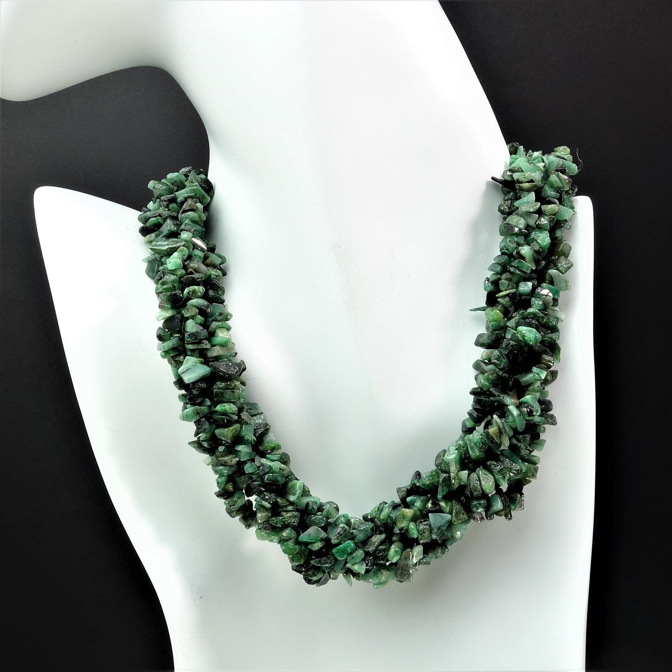Gemjunky Necklace of Three Continuous Circles of Emerald Chips at ...