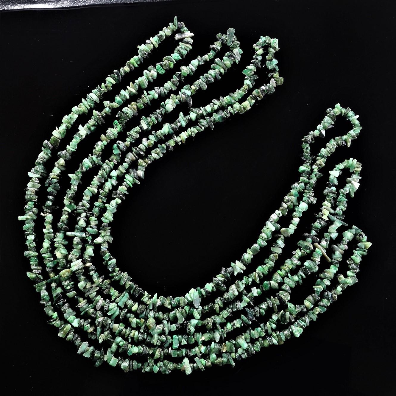 Gemjunky Necklace of Three Continuous Circles of Emerald Chips at ...