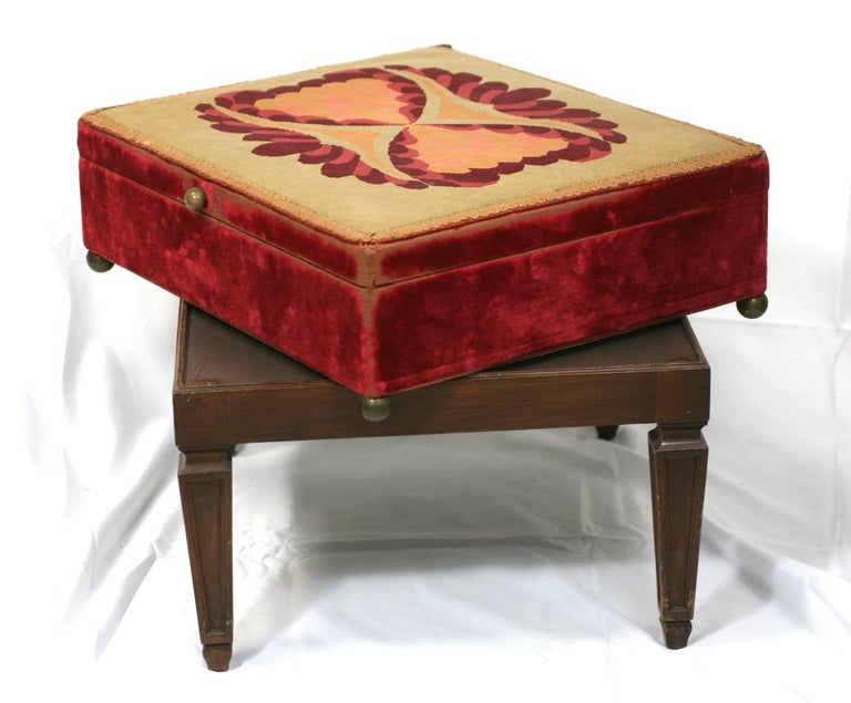 Needlepoint Box on Stand, Dorothy Draper at 1stDibs