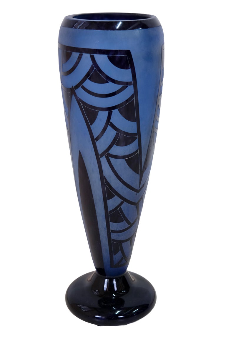 Nénuphars Big Blue Vase with Art Deco Pattern by Schneider for Le Verre ...