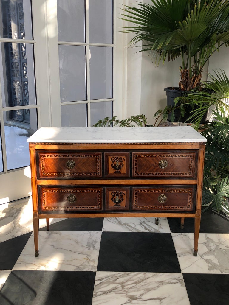 Commode - Neoclassical For Sale at 1stDibs