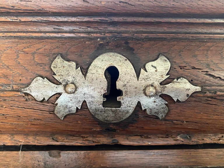 Renaissance Period Hand Carved Chest 17th Century For Sale at 1stDibs