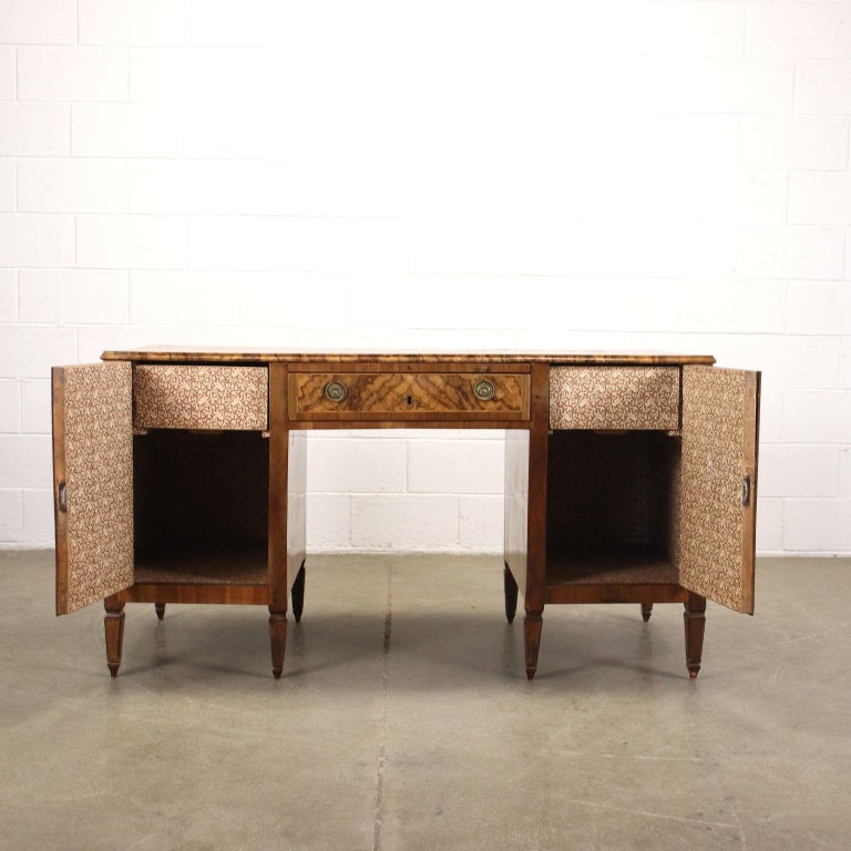 Neoclassical Desk Walnut Italy XVIII Century For Sale at 1stDibs