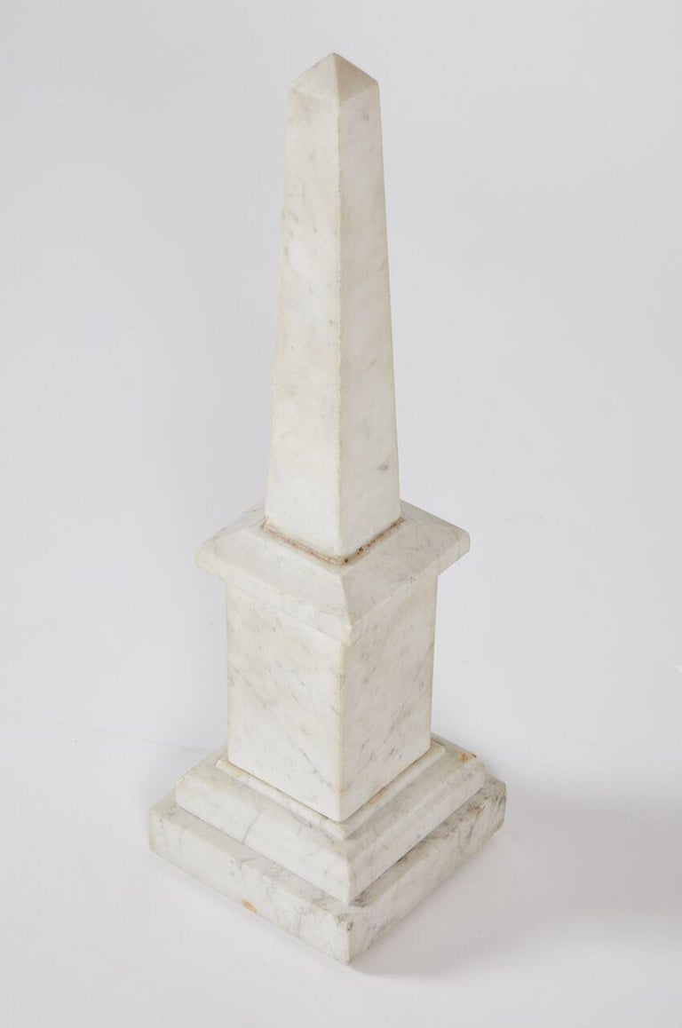 Neoclassical Marble Obelisk of Geometric Form For Sale at 1stDibs
