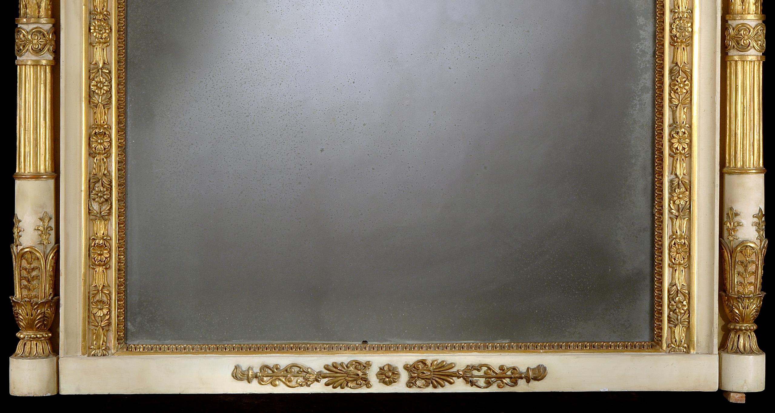 Neoclassical Italian White Painted and Giltwood Mirror For Sale at 1stDibs