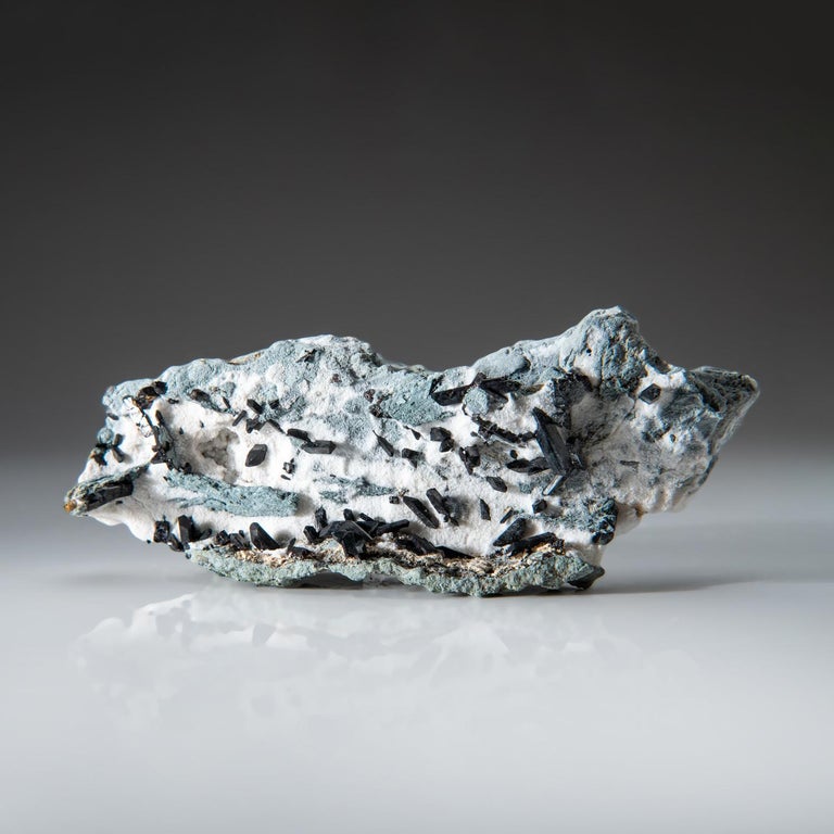 Neptunite on Natrolite from Benitoite Gem Mine, San Benito County ...