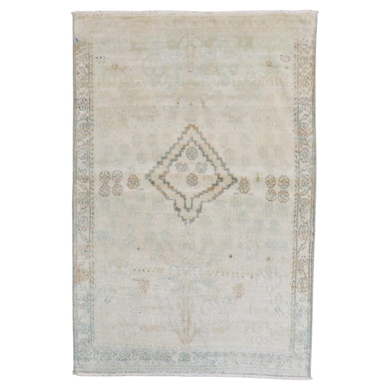 Neutral Persian White Mini Rug For Sale at 1stDibs