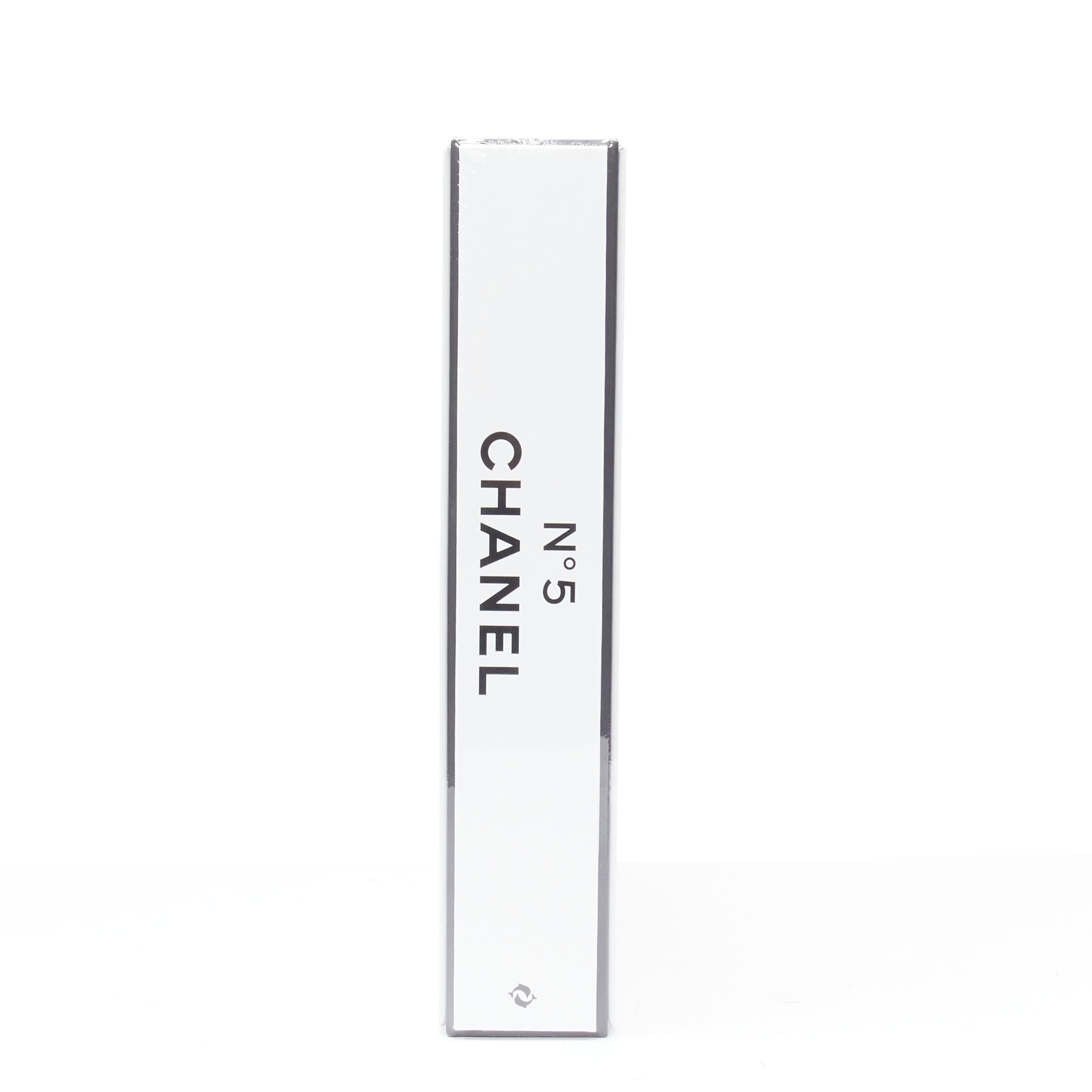 new CHANEL 2021 No.5 Story of a Perfume hardcover book Pauline Dreyfus ...