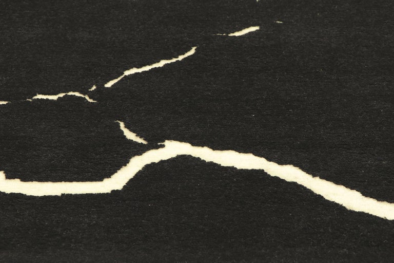 New Contemporary Abstract Rug with Metamorphic Biophilic Design For ...