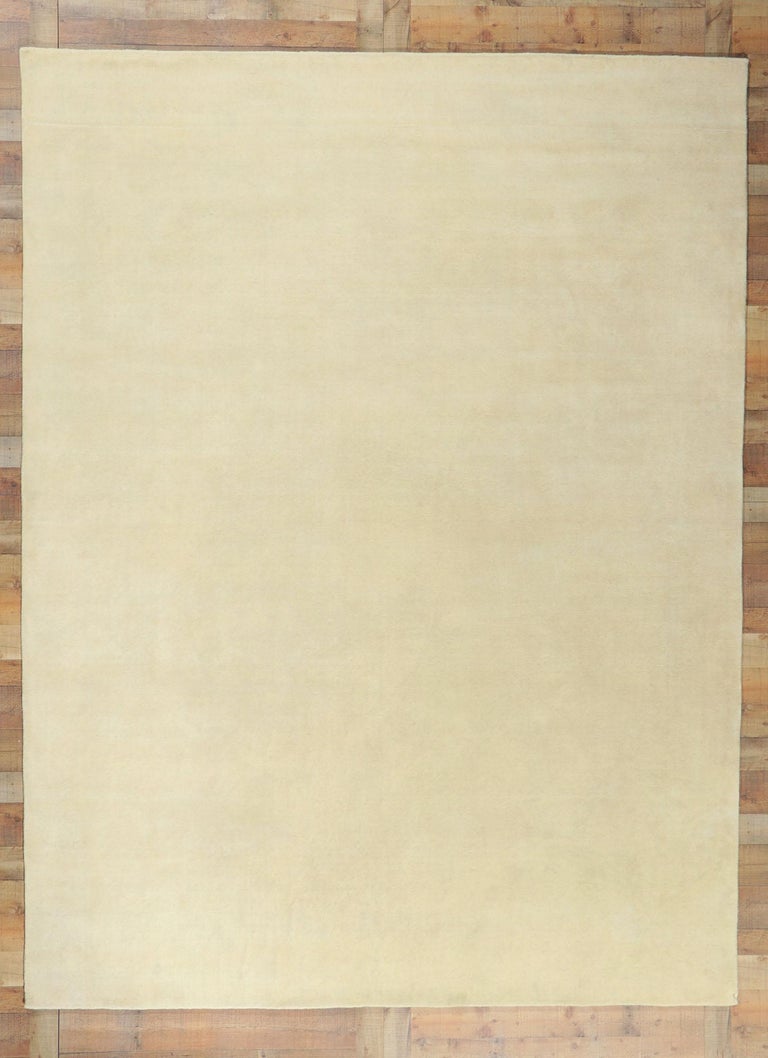 New Contemporary Area Rug with Minimalist Style For Sale at 1stDibs