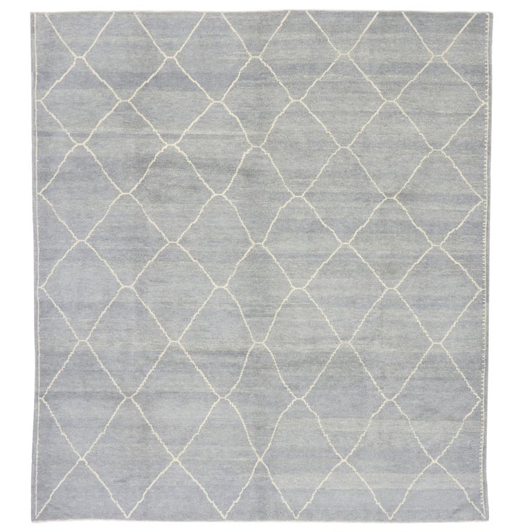 New Contemporary Gray Moroccan Style Rug with Modern Trellis Design For ...